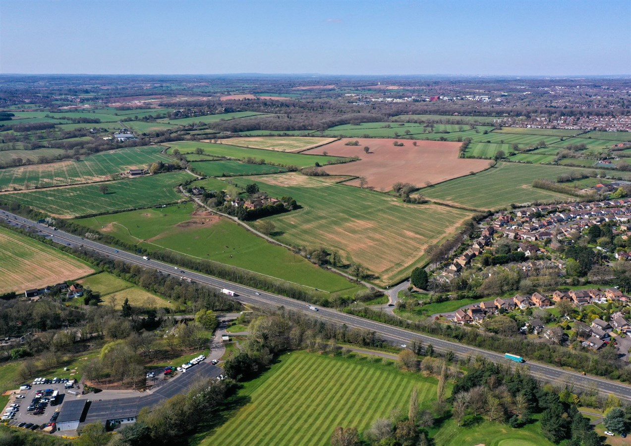 Kings Hill Park, Warwickshire - Newton